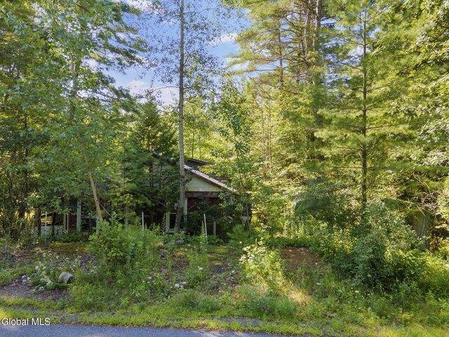 24 Kircher Rd, Milton, NY 12866