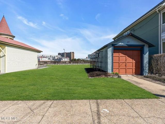 24 Lake Ave, Ocean Grove, NJ 07756