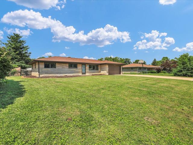 24 Lake Knolls Drive