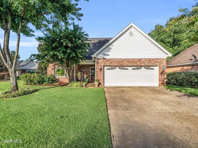 24 Lakes Blvd, Starkville, MS 39759