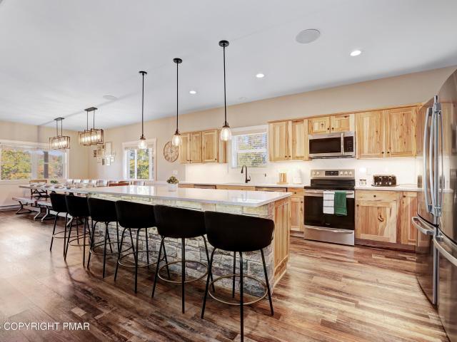 24 Lakeview Drive