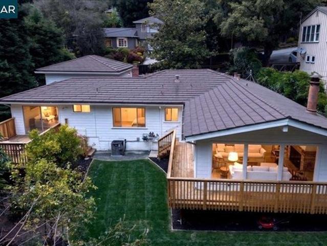 24 Las Vegas Rd, Orinda, CA 94563