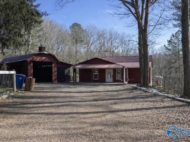 24 Laser Dr, Boaz, AL 35957