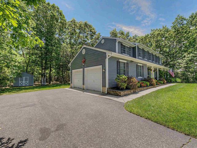 24 Laurel Ridge