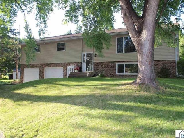 24 Lincoln Ln, New Ulm, MN 56073