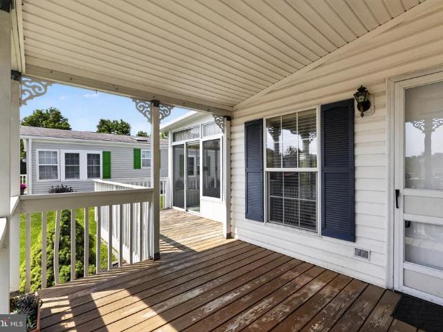 24 Longwood Court E