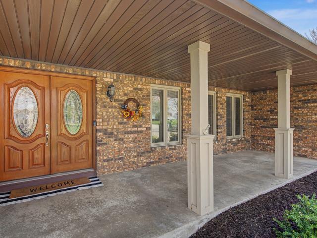 24 Lori Lane Court