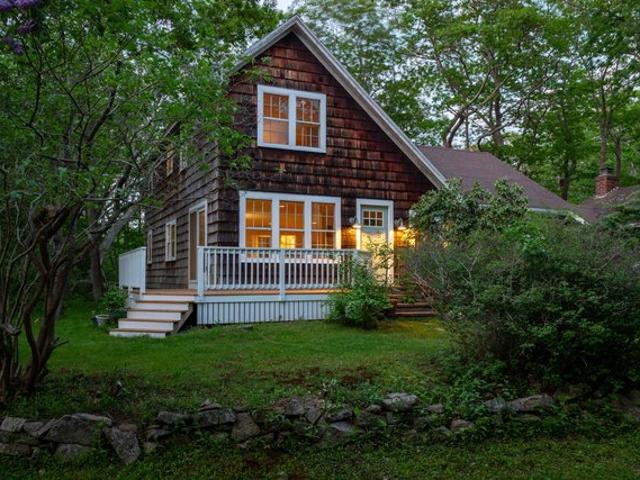24 Maddox Pond Rd, Biddeford, ME 04005