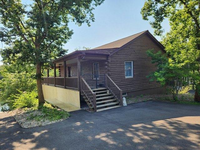 24 Magnolia Dr, Putnam, IL 61560