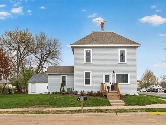 24 Main St E, Young America, MN 55397