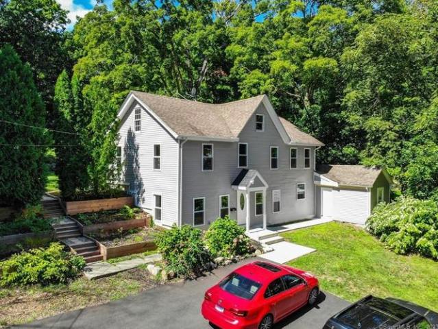 24 Main St, East Hampton, CT 06424