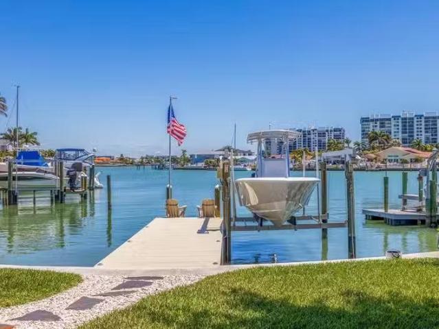 24 Marina Terrace, Treasure Island, FL 33706 MLS U8239961