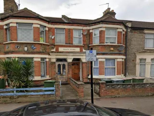 24 Meanley Road, London, E12 6AR, United Kingdom | 2 bed apartment for rent #165478183 | Rentberry