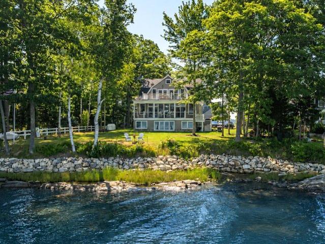 24 Merganser Way, Freeport, ME 04032