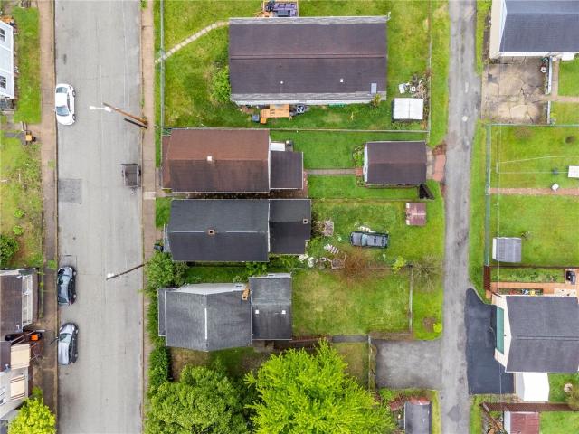 24 Miller St