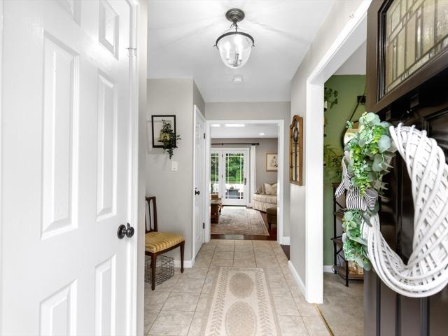 24 Moon Compass Ln