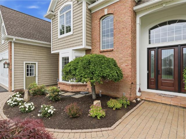 24 Mount Liberty Dr
