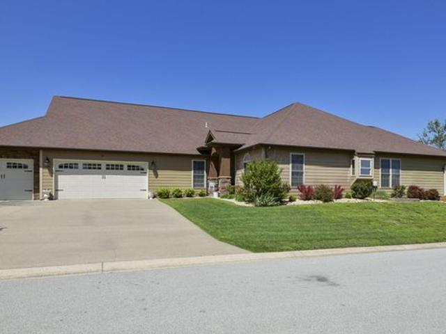 24 Mountain View Ct, Branson west, MO 65737