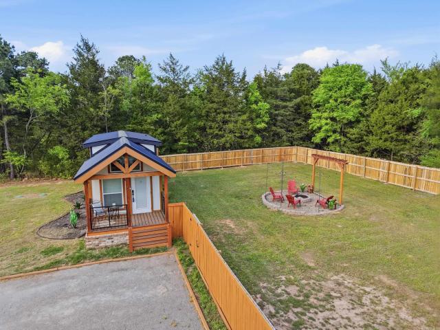 24 Mountain Grove