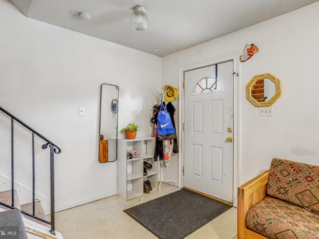 24 Mountaingate Drive
