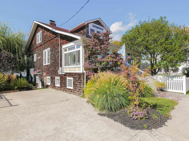 24 N Cornwall Ave