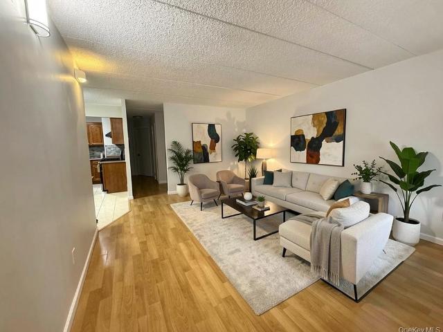 24 Palmetto Street | Compass