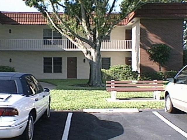 24 Pine Arbor Ln Apt 205, Vero Beach, FL 32962