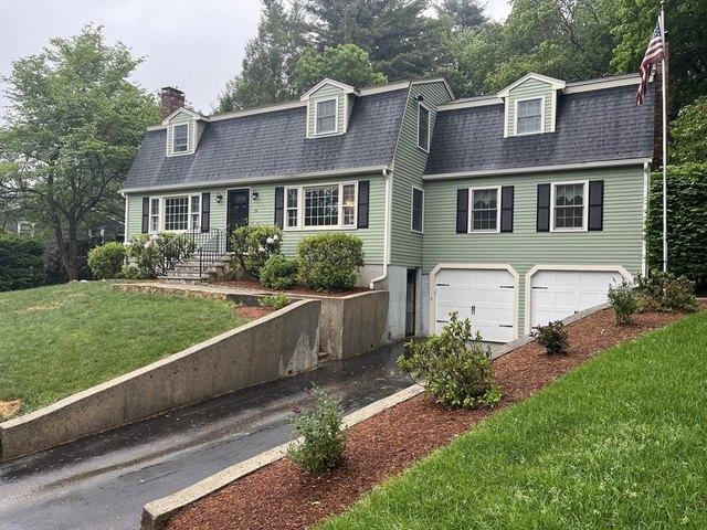 24 Pontiac Rd, Walpole, MA 02081