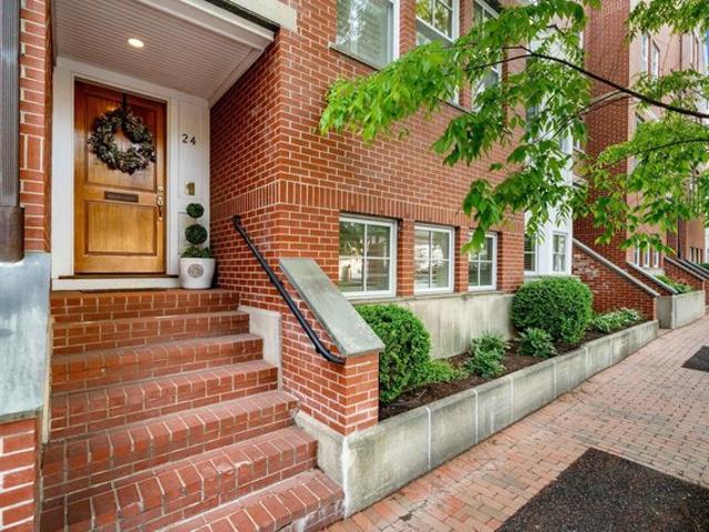 24 Porter St, Portsmouth, NH 03801