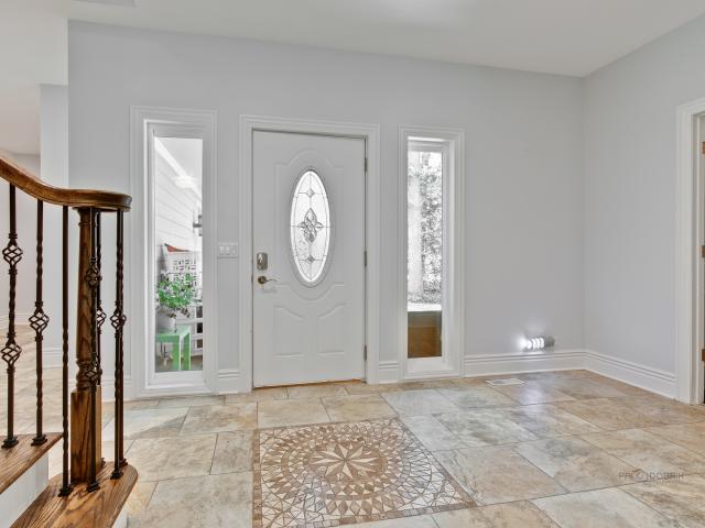 24 Plymouth Ct, Lincolnshire, IL 60069 | MLS #12598 | Compass