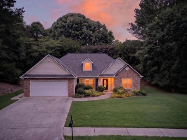 24 Prestwick Dr, Fayetteville, GA 30215