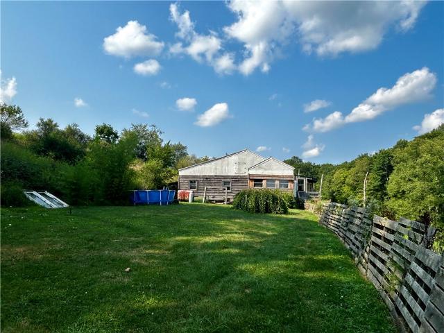 24 Private Rd 6051