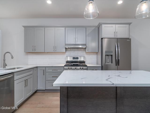 24 Priddle Ln, Colonie, NY 12110 | MLS #202617