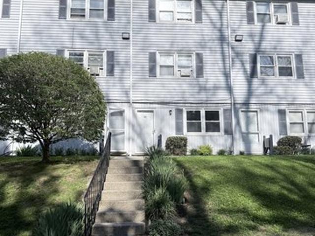 24 Pumpkin Hill Rd Unit 24, New Milford, CT 06776