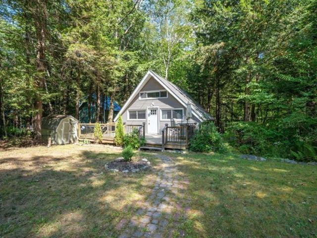 24 Raccoon Aly, Hillsborough, NH 03244