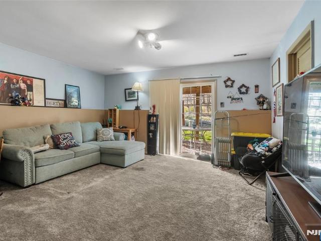 24 Reigler Road