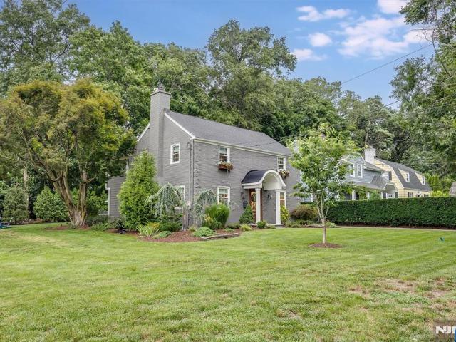 24 Ridge Road
