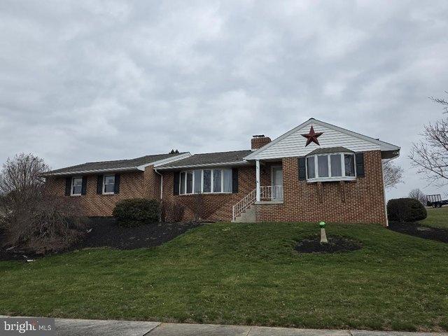 24 Riverview Dr, Middletown, PA 17057
