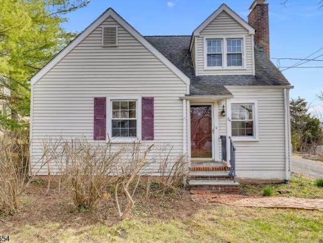 24 Riverwood Ave