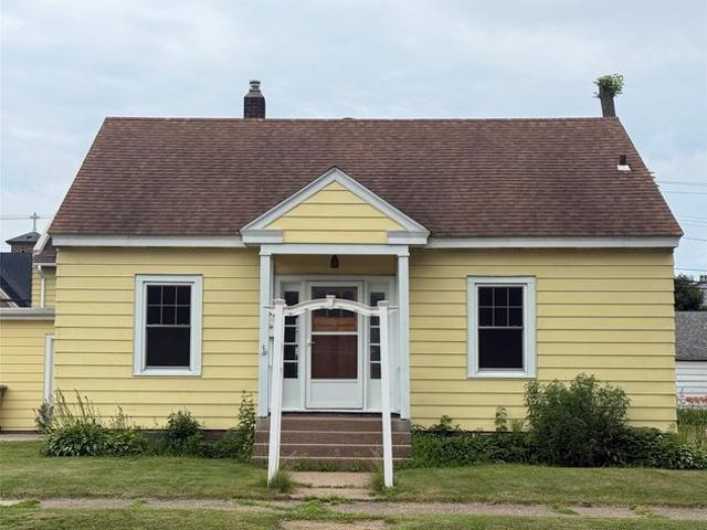 24 S Grove St, Chippewa Falls, WI 54729