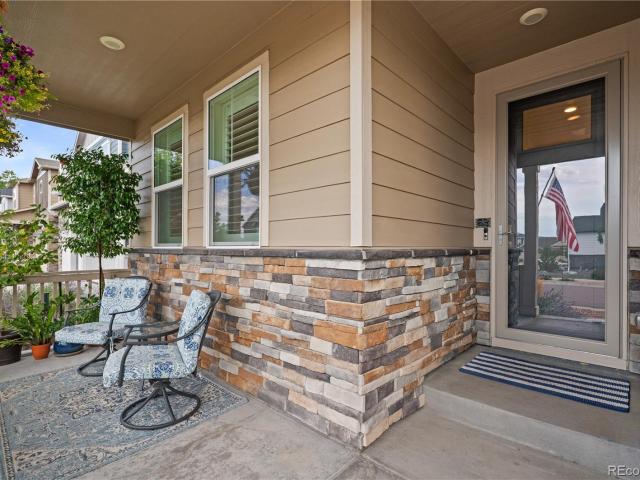 24 S Vandriver Way