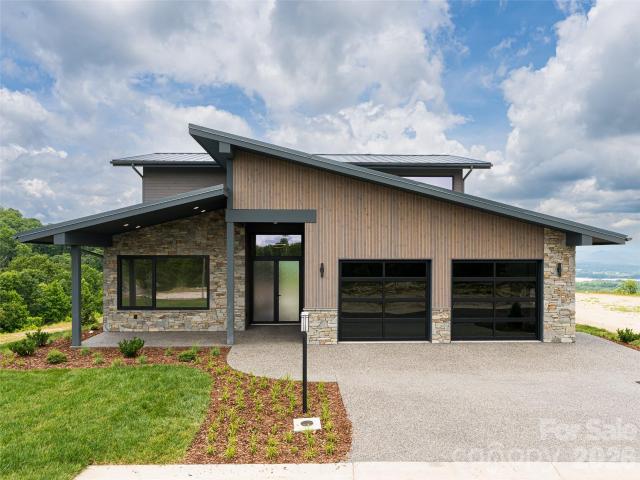 24 S Watchman Drive