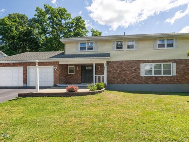 24 Schalren Dr, Latham, NY 12110