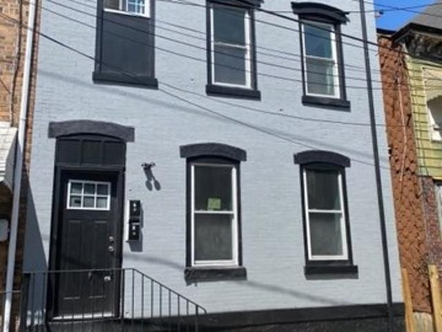 24 Sanford St, Trenton, NJ 08618