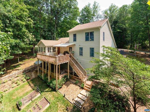 24 Saddleback Knl, Nellysford, VA 22958