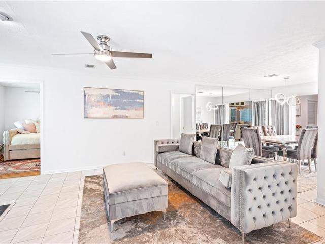 24 Saint Claire Lane NE