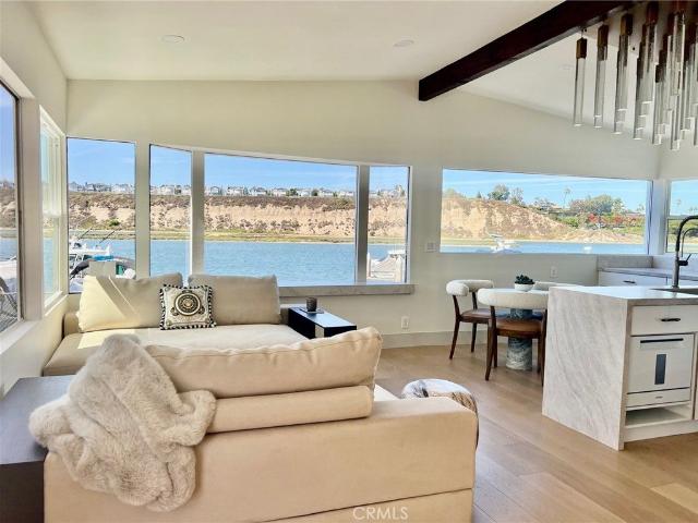 24 Saratoga, Newport Beach, US, CA