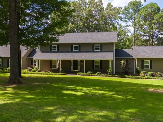 24 Shoemaker Cir, Batesville, AR 72501