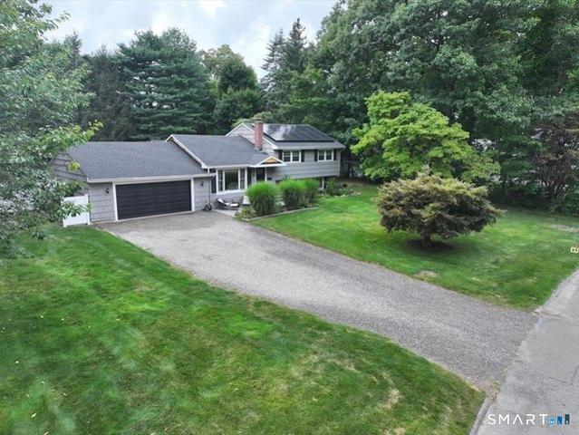24 Sharon Rd, Trumbull, CT 06611