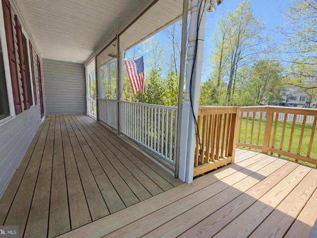 24 Simmons Cove